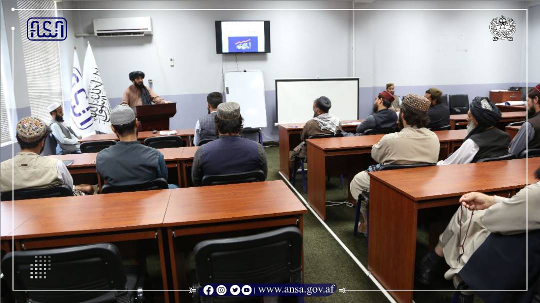 برنامه آموزشی در زمینه قواعد ترافیکی و مکلفیت های راننده در اداره ملی ...